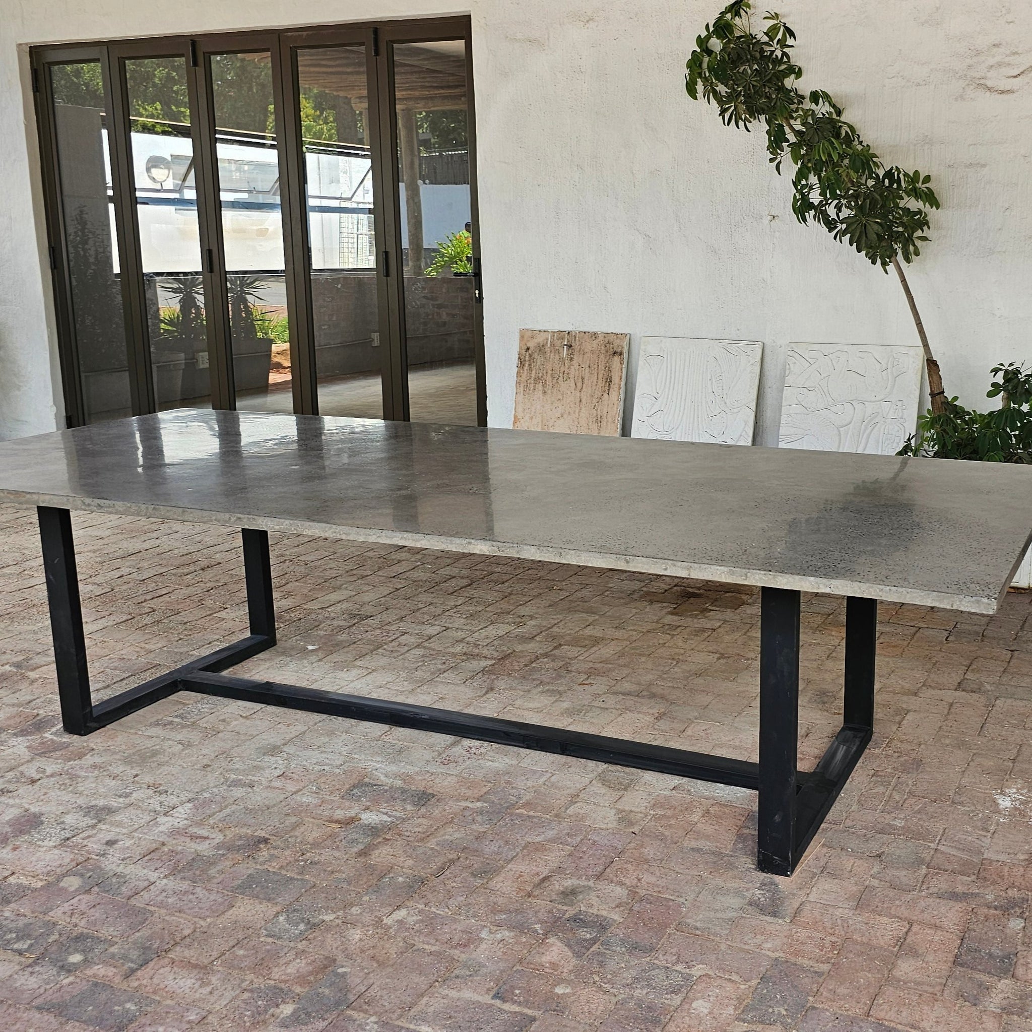 Concrete and steel Tables – Formcrete